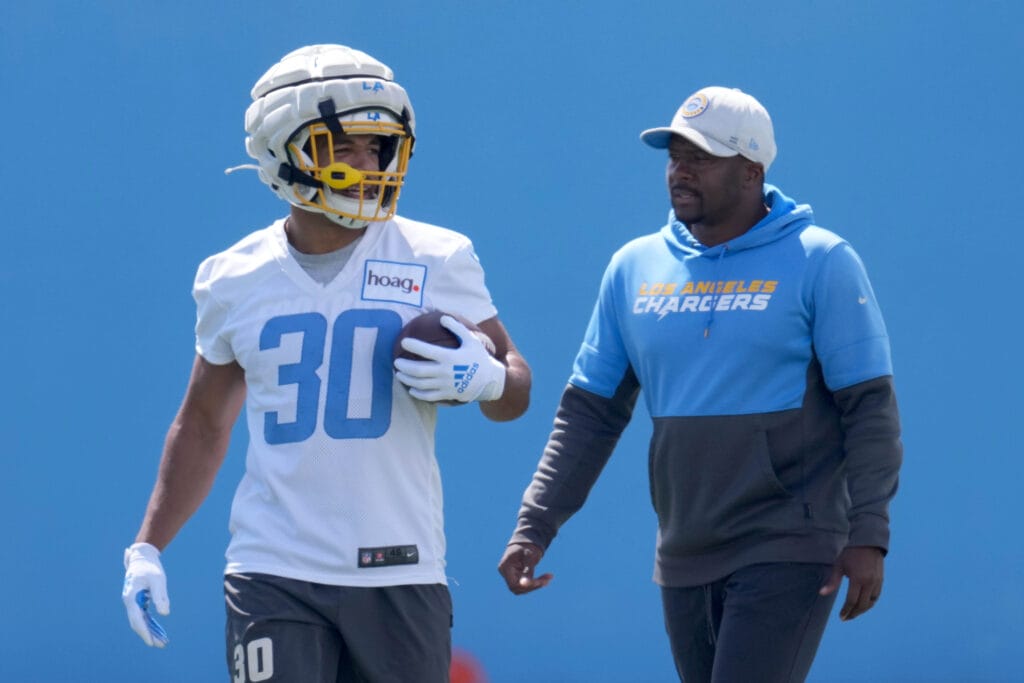 Dallas Cowboys hire Derrick Foster as RB coach after interviewing two ...